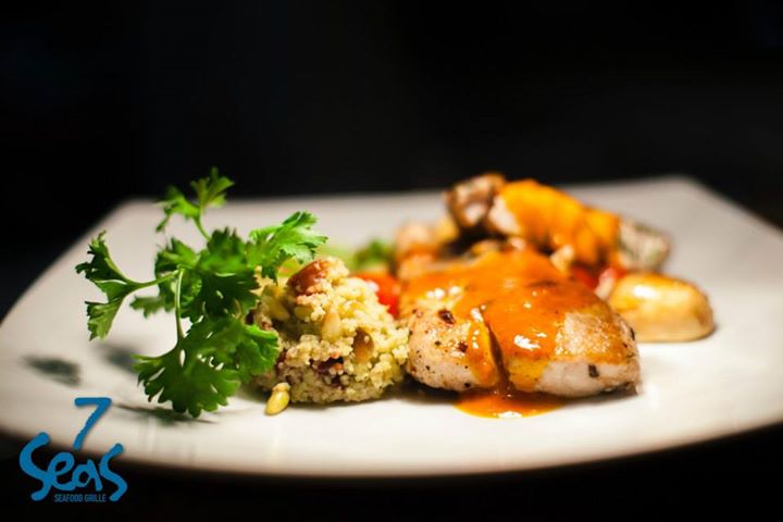 7 Seas Seafood Grille