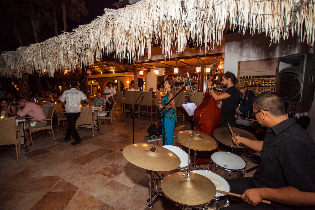 7 Seas Seafood Grille